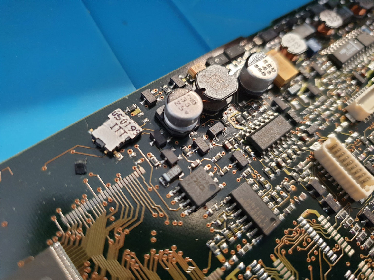 Psion Series 3mx SSD door microswitch repair - Retro Coding